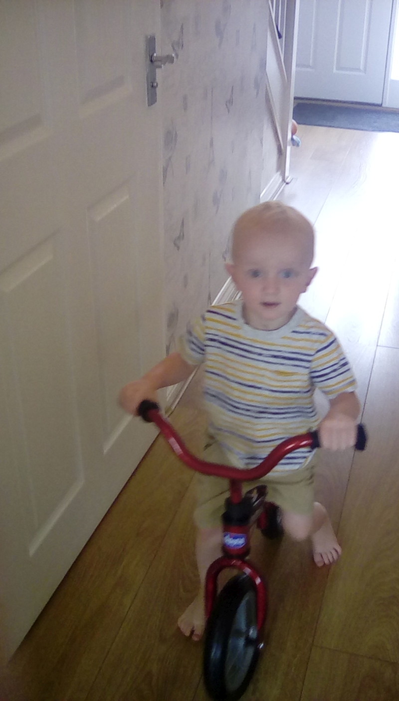 Chicco Red Bullet Balance Bike Review – What's Good To Do