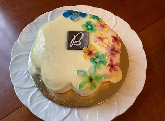 Badiani Flower Shaped Gelato Cake Review – What's Good To Do